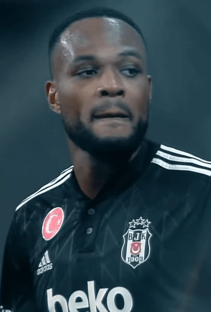 Cyle Larin para Niños