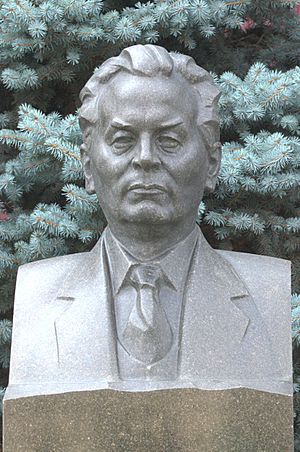 Konstantín Chernenko para Niños
