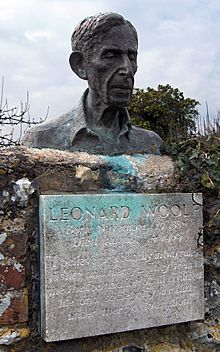 Leonard Woolf para Niños