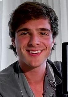 Jacob Elordi para Niños