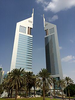 Emirates Tower One para Niños