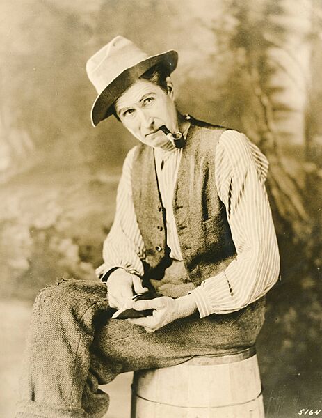 Archivo: Russell Simpson, silent film actor (SAYRE 8953)