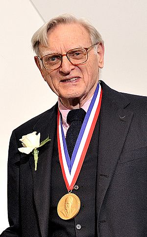 John B. Goodenough para Niños