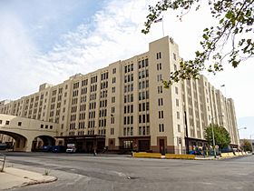 Brooklyn Army Terminal para Niños
