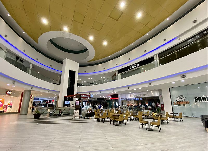 Archivo: Plaza Altabrisa Mérida, Merida, Yucatan, Mexico - 51114184352