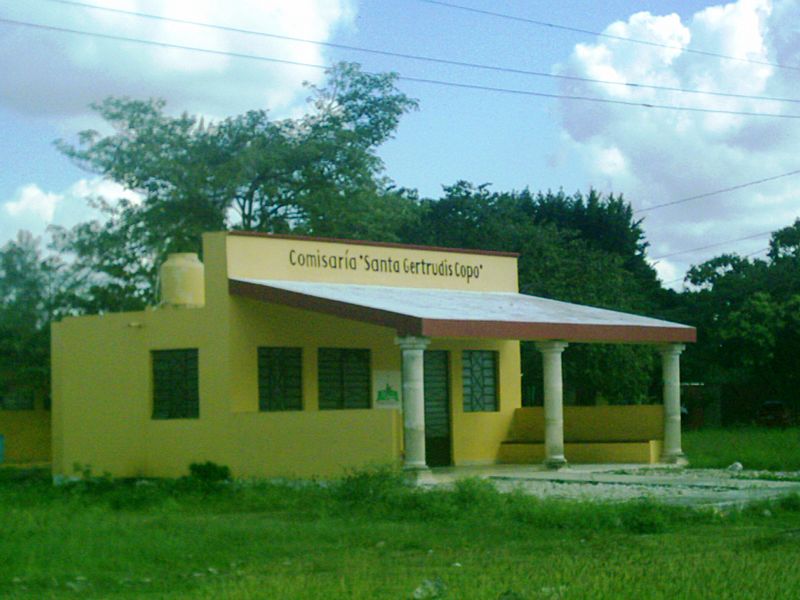 Archivo: Santa Gertrudis Copó, Yucatán (02)
