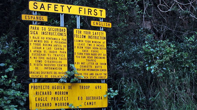 Archivo: For your safety, driving in Puerto Rico sign